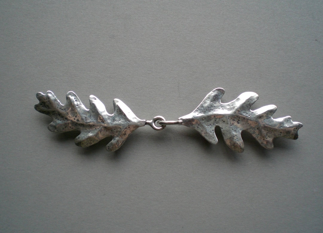 Oak Leaf Cloak Clasp in Bronze or Sterling Silver - Etsy