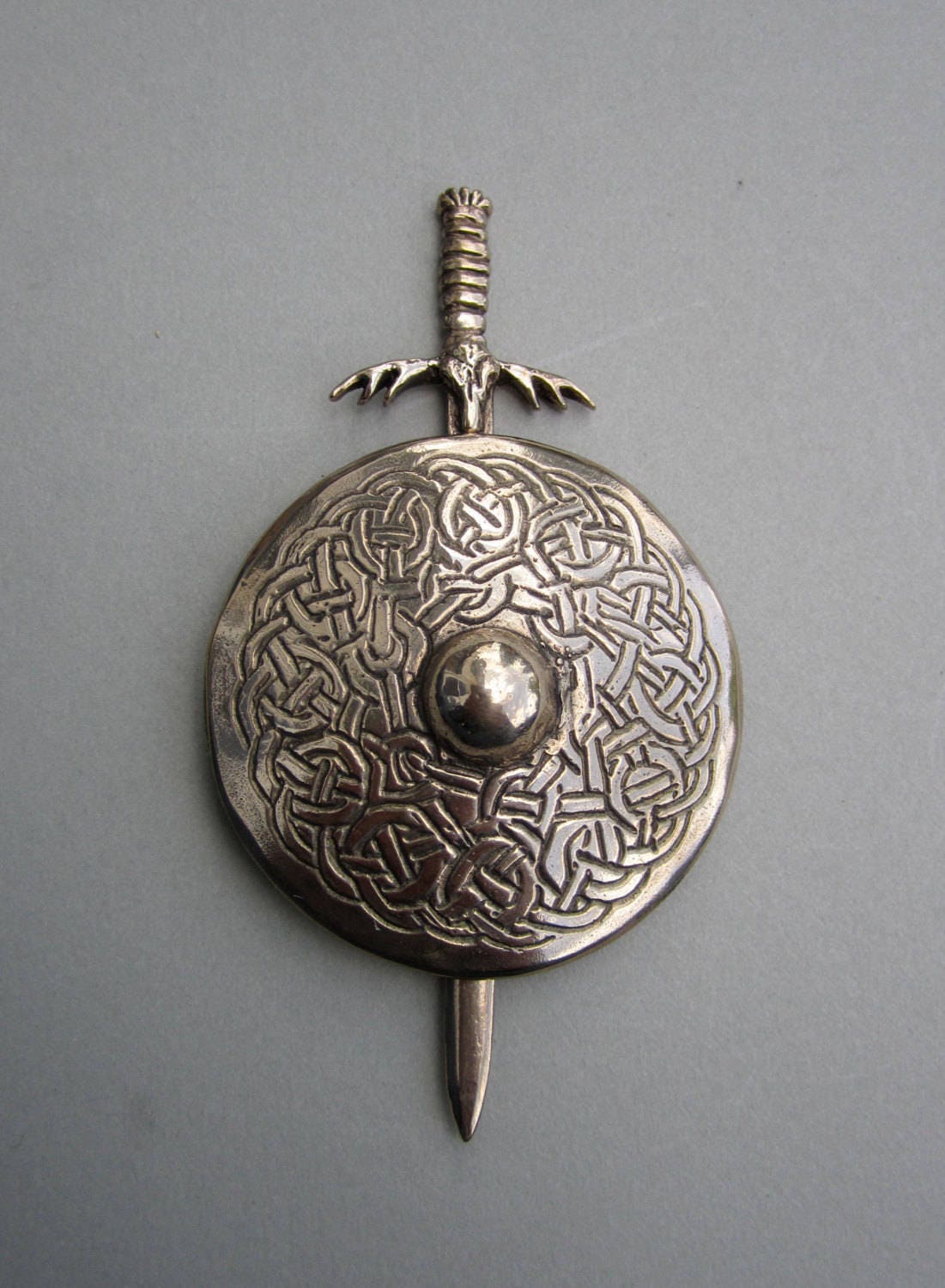 Sword & Shield Clasp - Etsy Canada