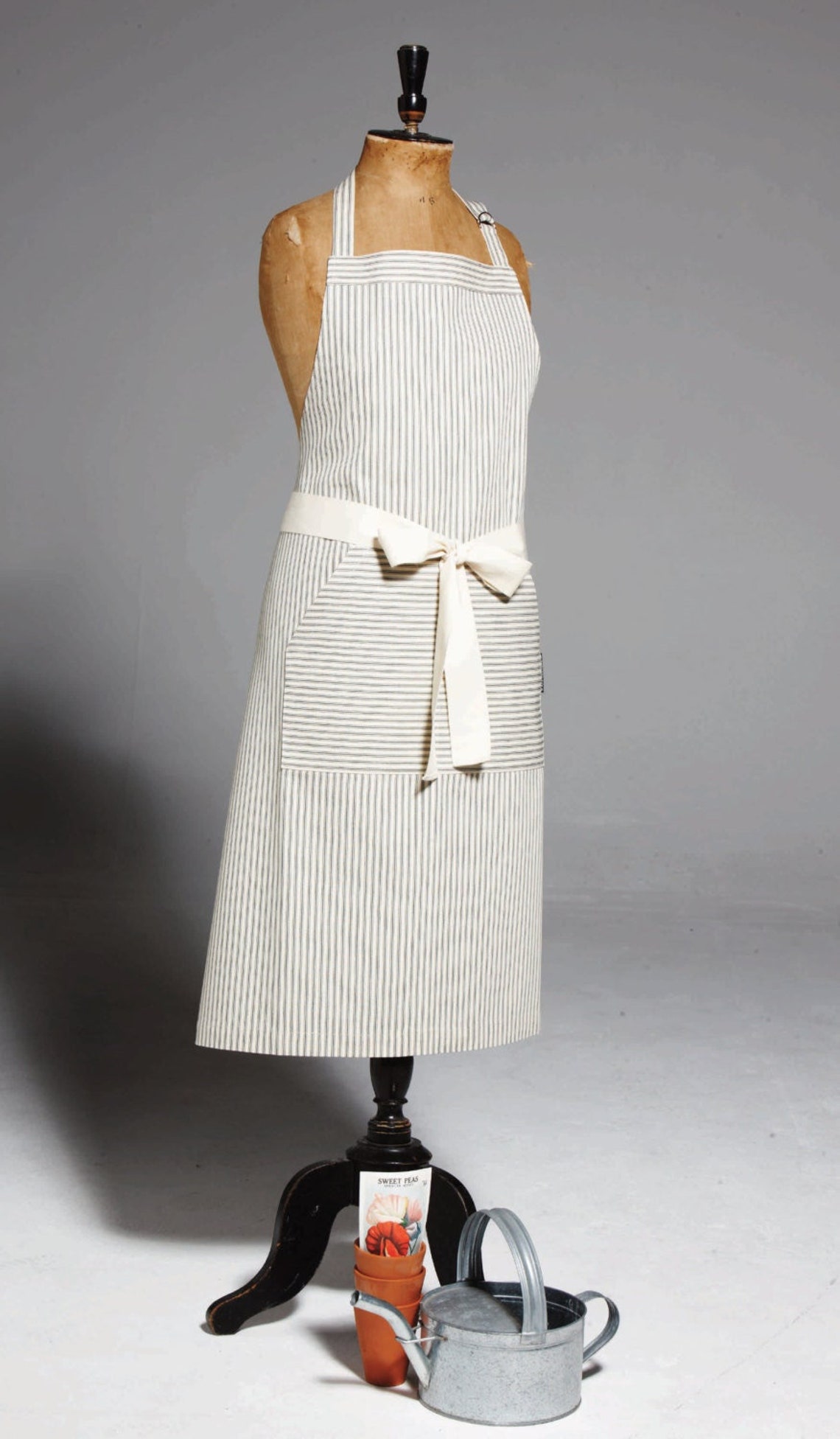 Unisex Butchers Apron With Modern Styling Raffandrobin Aprons to Love ...