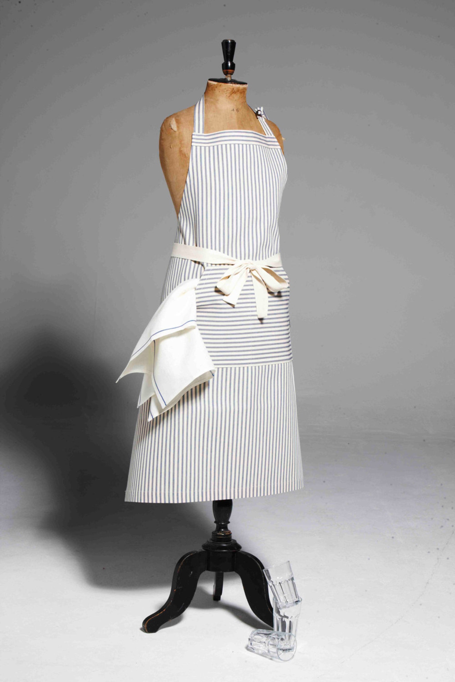 Unisex Butchers Apron With Modern Styling Raffandrobin Aprons to Love ...