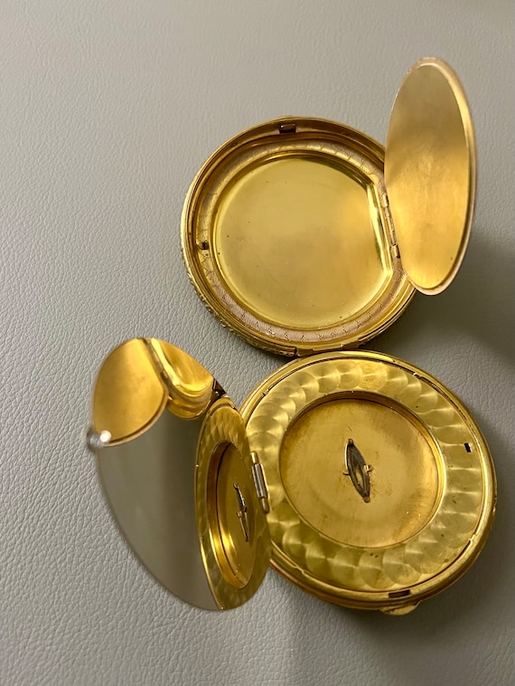 Vintage Brass Compact - 1940s Art Nouveau Vanity - An… - Gem