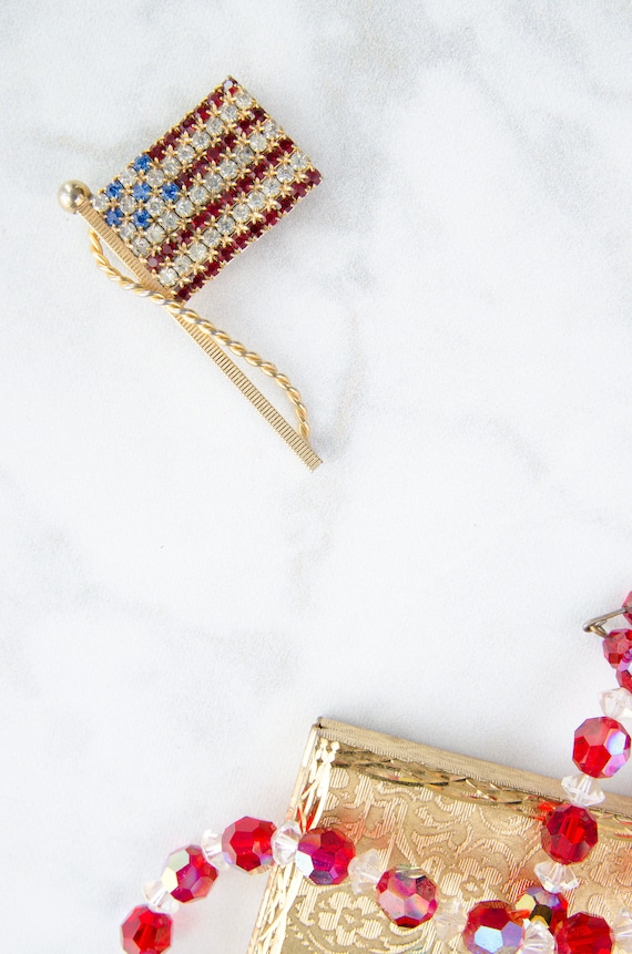 Happy Independence Day Brooch - Vintage Flag Pin - Pa… - Gem