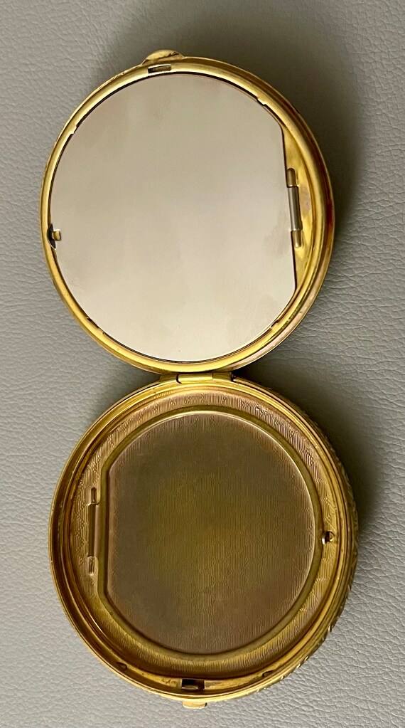 Vintage Brass Compact - 1940s Art Nouveau Vanity - An… - Gem
