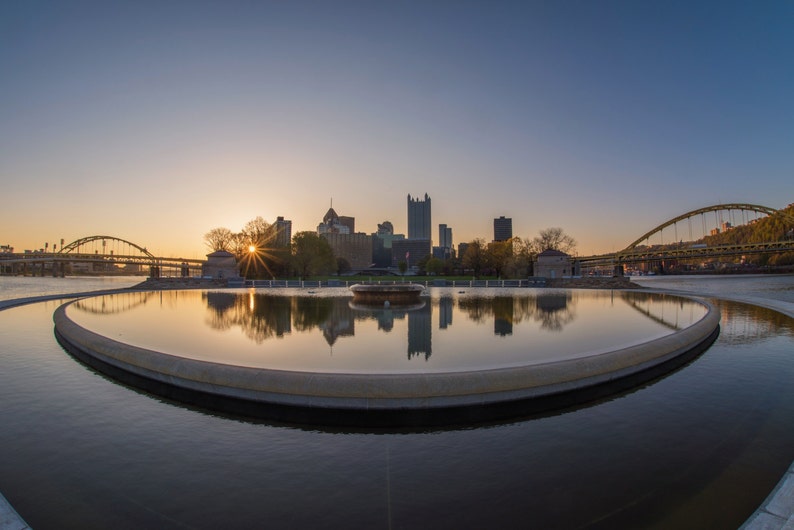 Pittsburgh Reflects in the Fountain at Point State Park at - Etsy