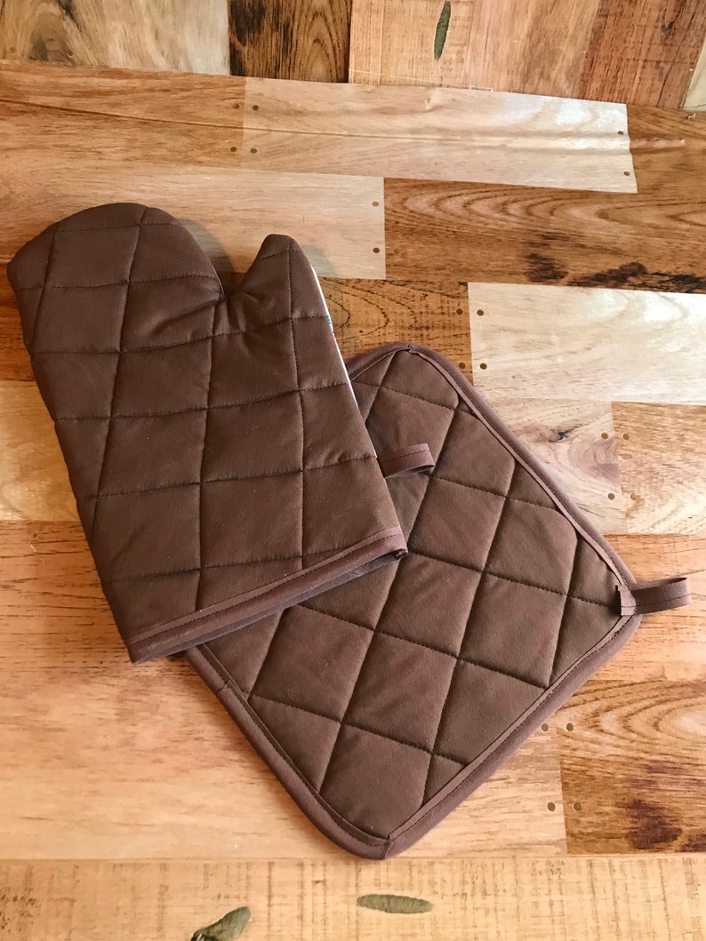 Jack Russell insulated/quilted oven mitt and pot holder | Etsy