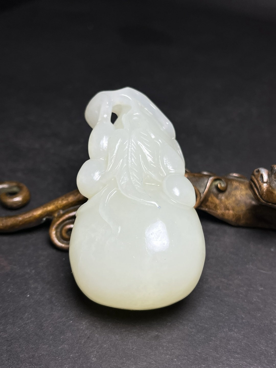 E6182 Chinese Natural White Hetian Jade Carved Gorud Pendant - Etsy