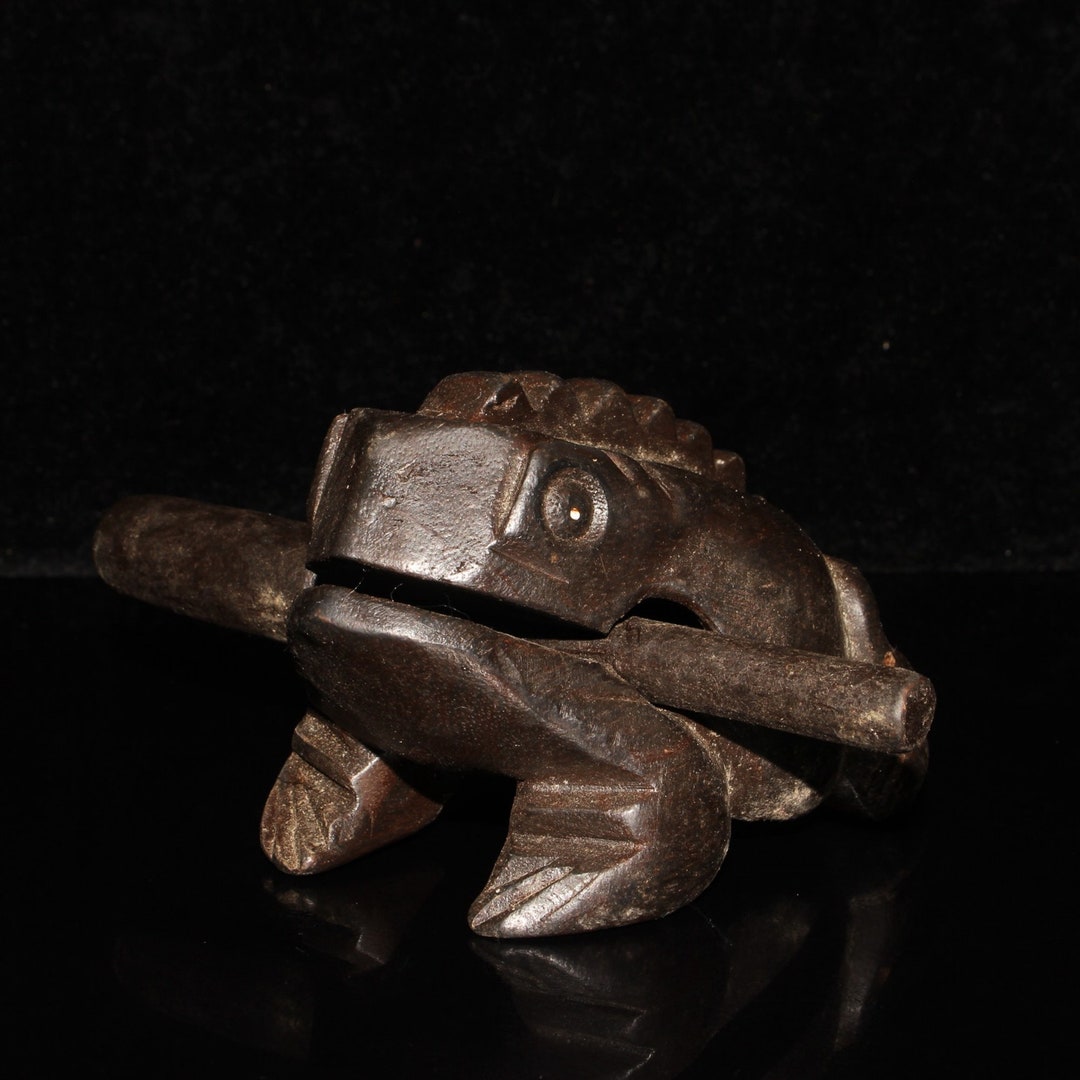 E9881 Vintage Chinese Wood Carved Frog Wooden Fish - Etsy