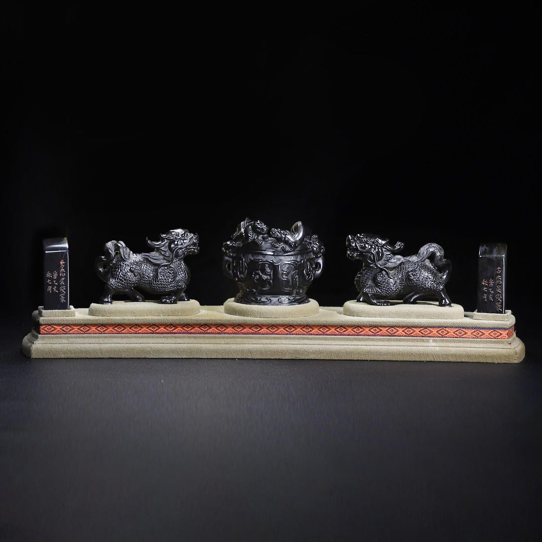 N7395 A Set Vintage Chinese Jet Stone Carved Kylin Statue & Chi Dragon ...