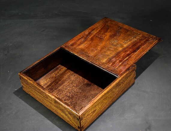 N3939 Chinese Huali Wood Jewellery Box - Gem