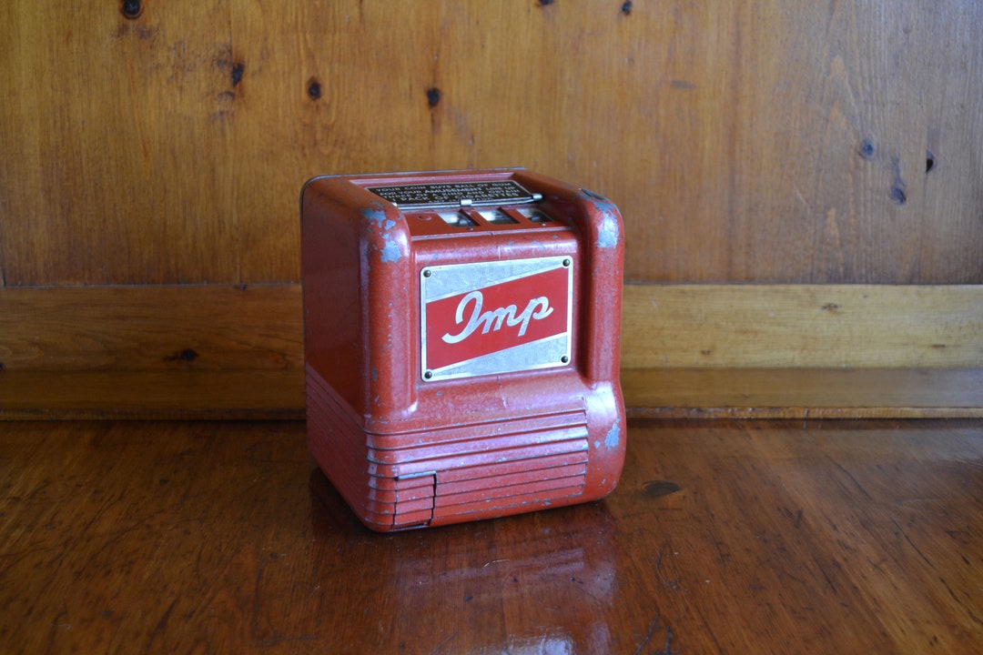 Trade Stimulator imp Slot Machine Cigarrette Gambling Vintage Coin ...