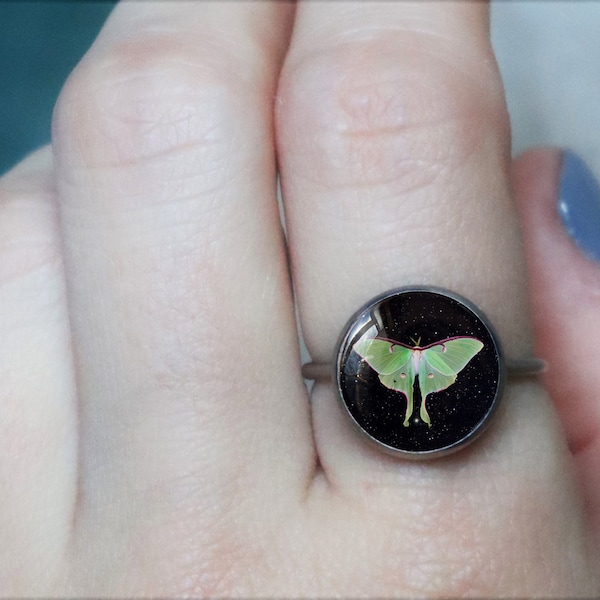 Luna Moth Ring - Etsy