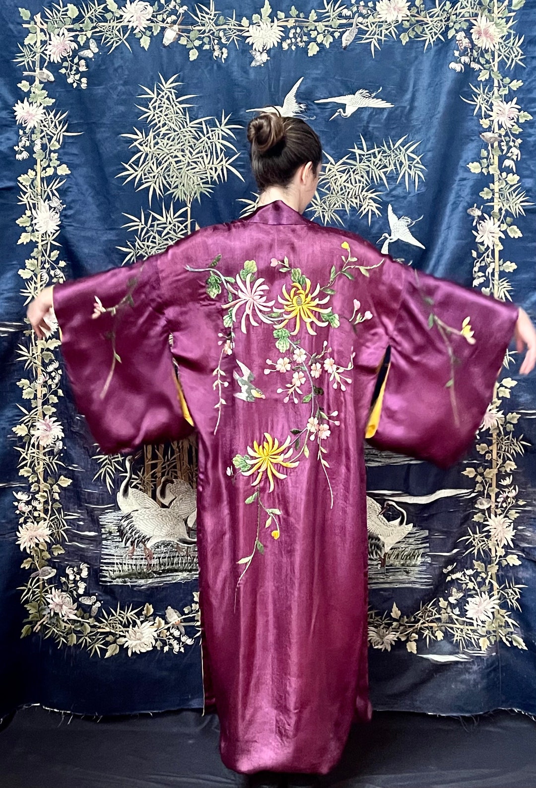 Antique Embroidered Silk Kimono Japanese Kimono Historical Costume Film ...