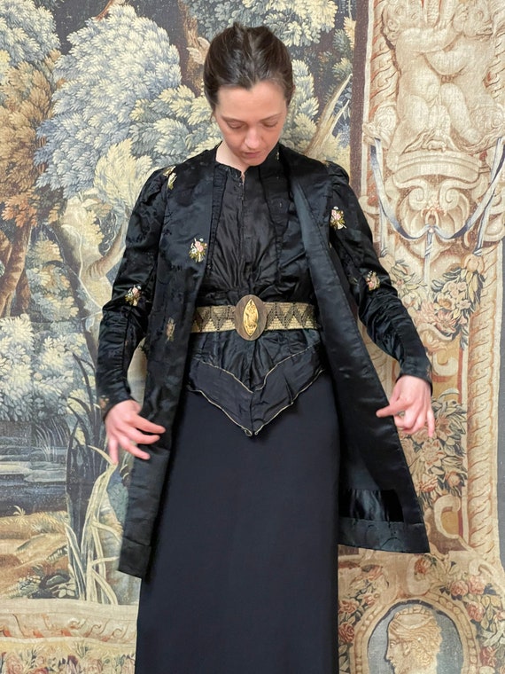 Victorian Silk Jacket 18th Century Silk Brocade Texti… - Gem