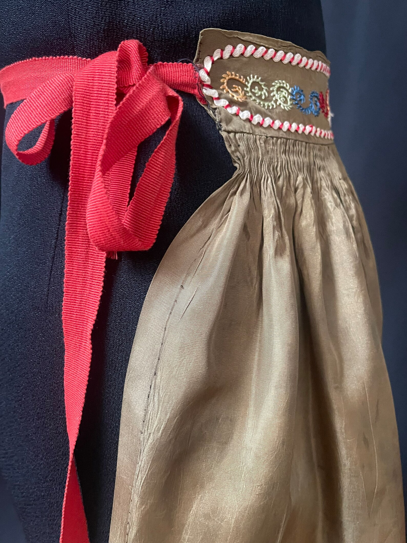 Traditional Folk Costume Apron Embroidered Silk Apron 1900 Eastern ...