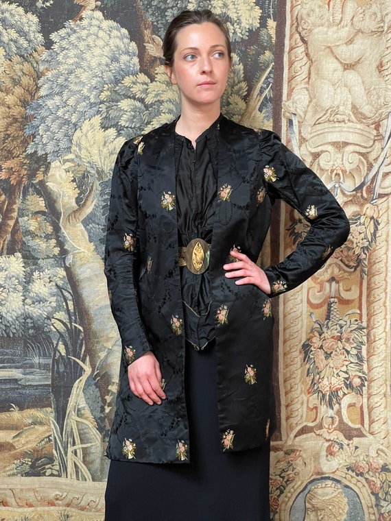 Victorian Silk Jacket 18th Century Silk Brocade Texti… - Gem