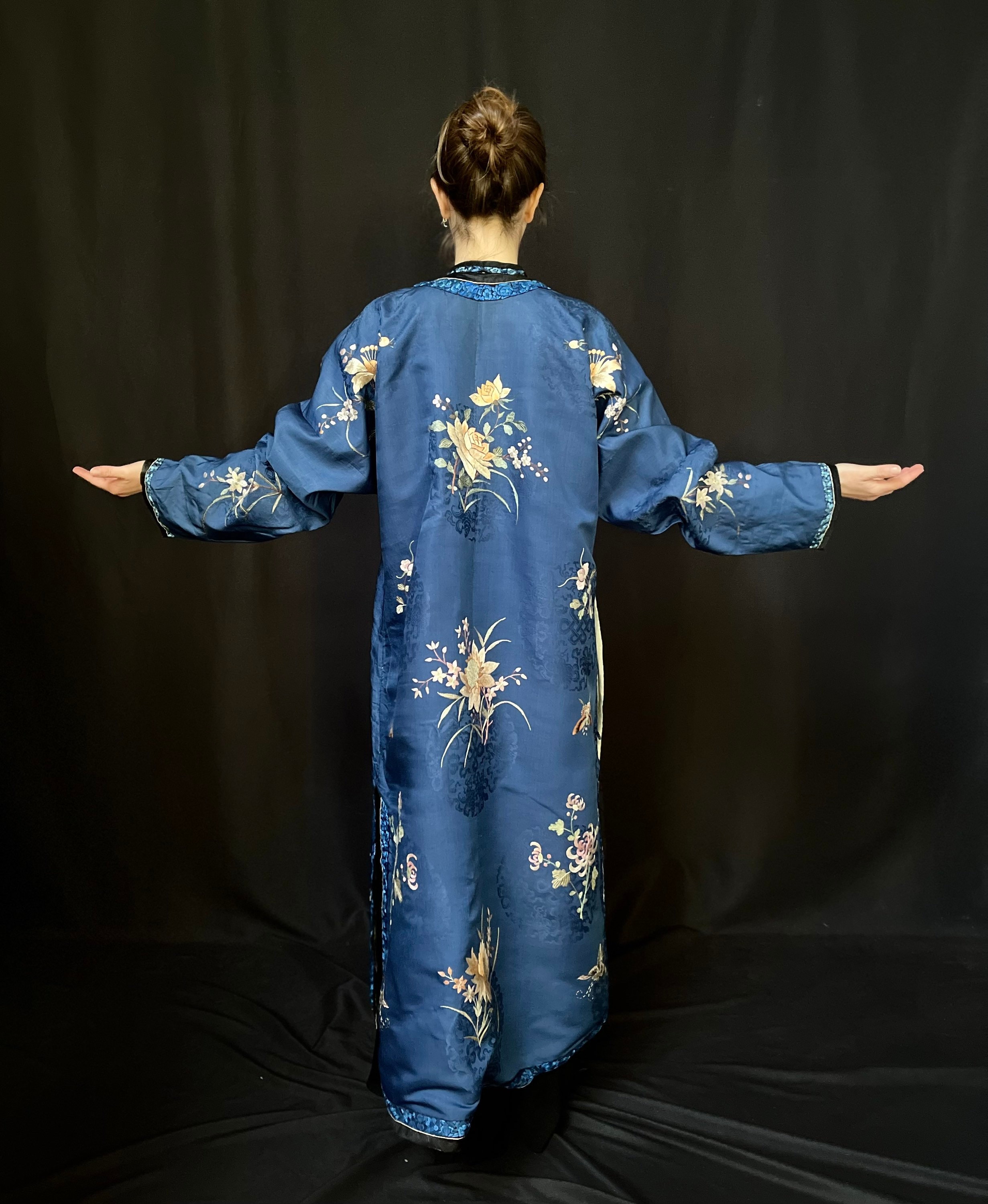 Antique Silk Coat Robe Chinese Robe Study Piece Costume History ...