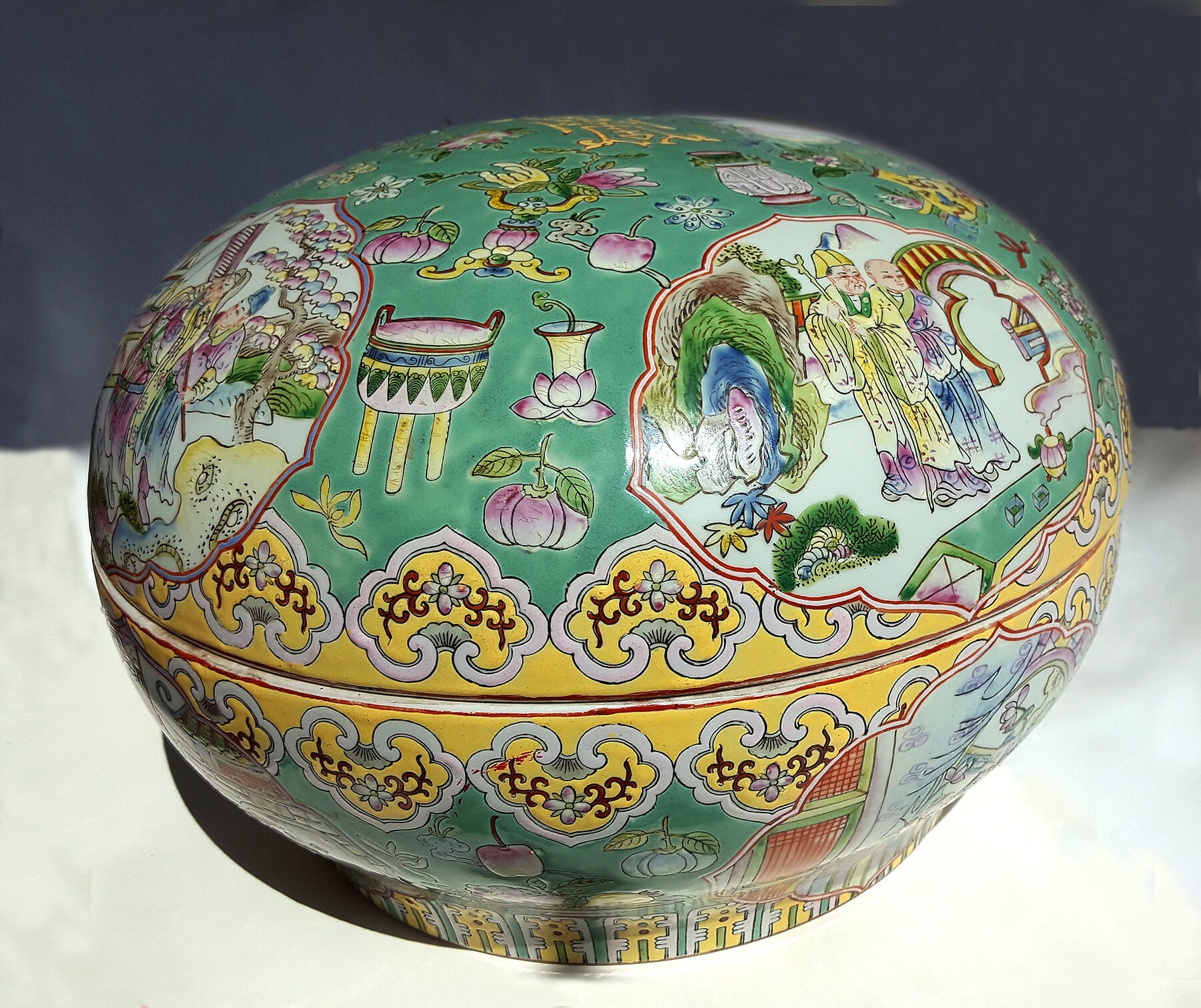Impressive LARGE Vintage Chinese Famille Rose Porcelaincovered Box NOT ...