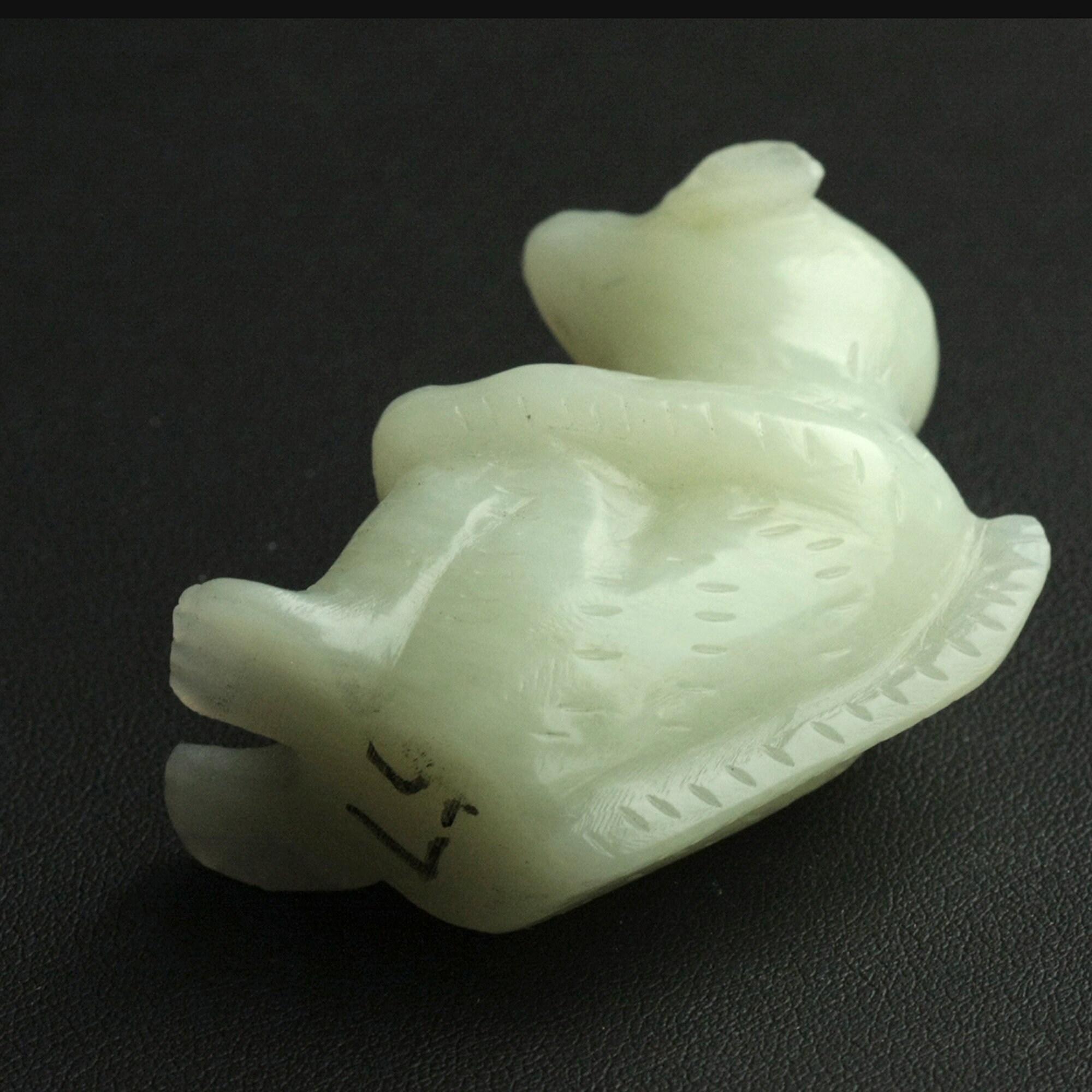 Vintage Handcarved Celadon "jade" Monkey Serpentine "jade" Monkey ...