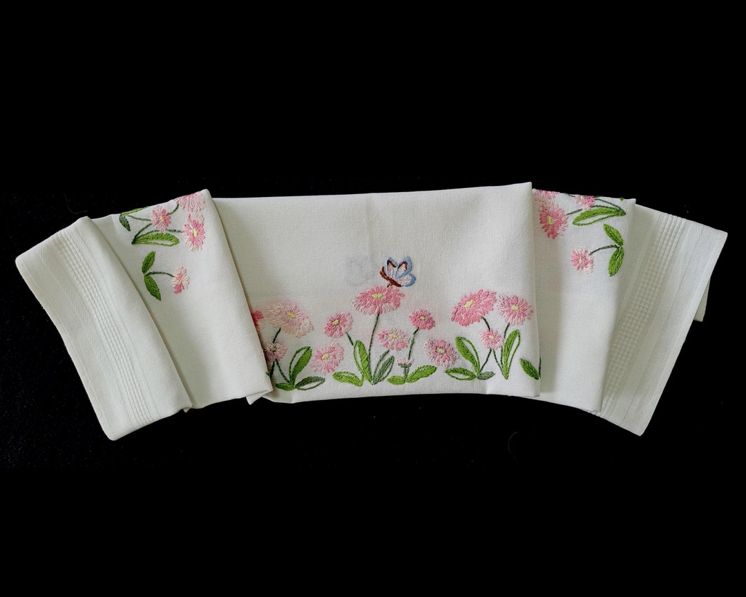 Vintage Hand-embroidered Table Topper White Topper With Hand ...