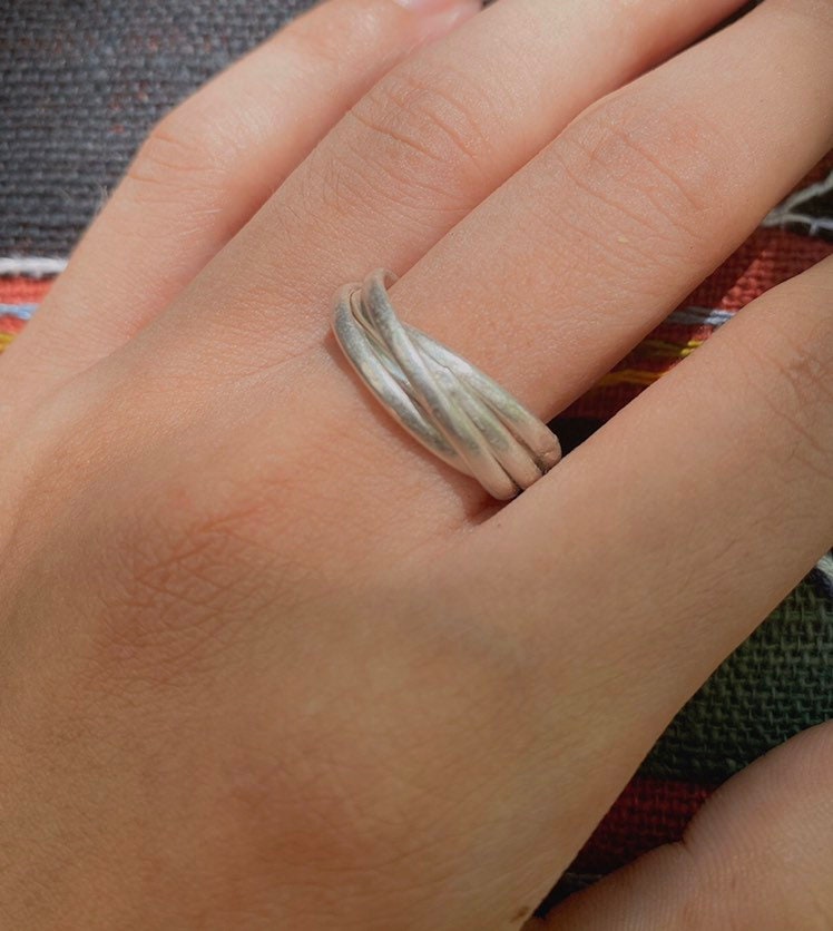 Sterling Silver Handmade Interlocking Rolling Ring | Etsy