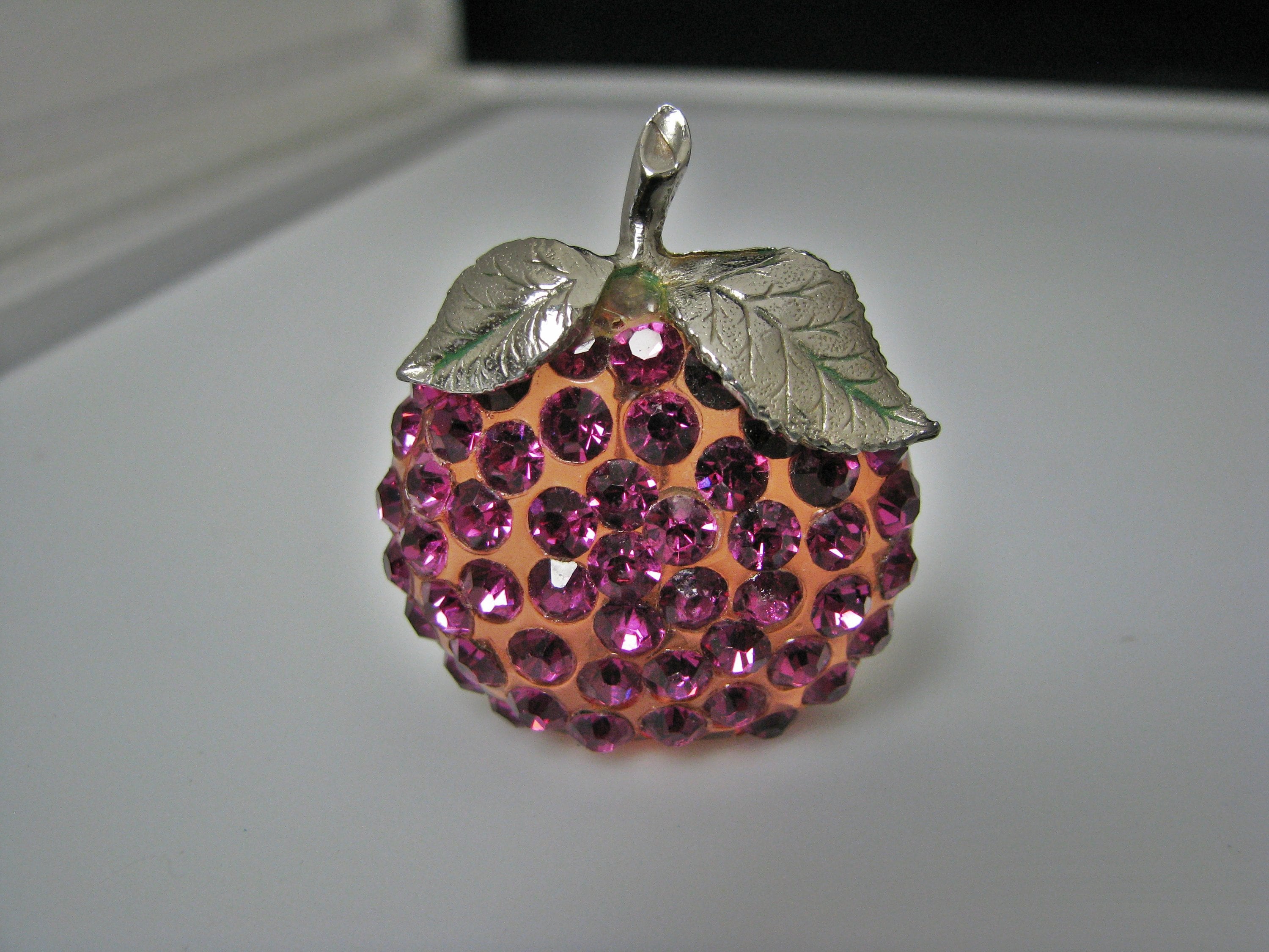 H192 Stunning Apple Brooch/ Pin With Multiple Pink Stones - Etsy UK