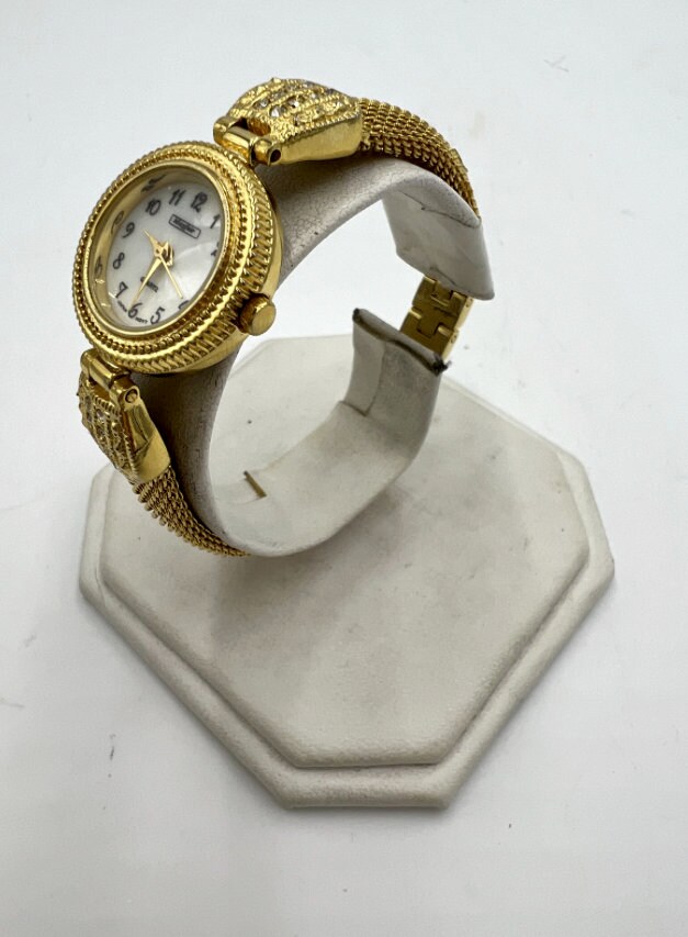 T637 Mayfair Ladies Gold Tone Wrist Watch - Etsy