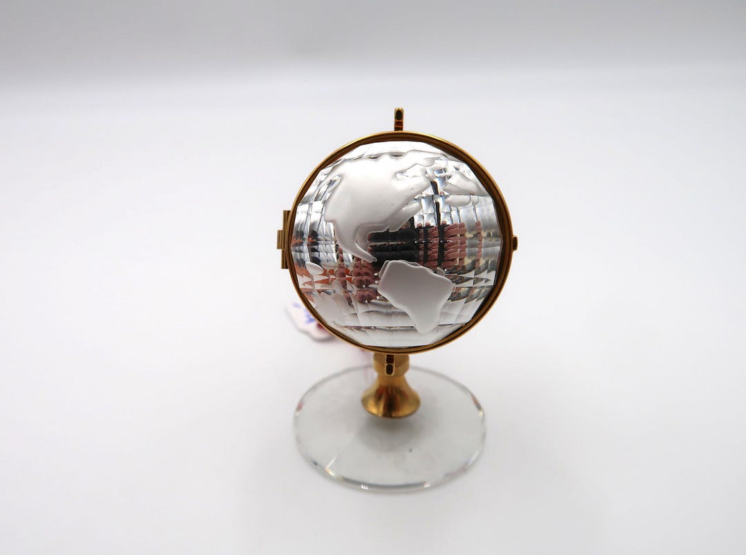 P488 Unique Swarovski Quartz Desk Clock or Miniature Clock of Glass ...