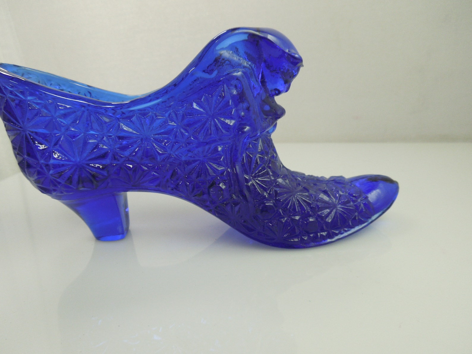 H687 Stunning Cobalt Blue Glass Slipper With Daisy Design and - Etsy