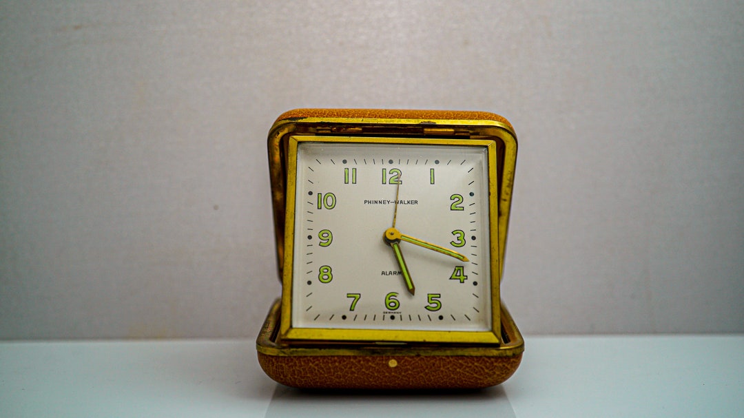 K346 Vintage Phinney Walker Travel Clock - Etsy