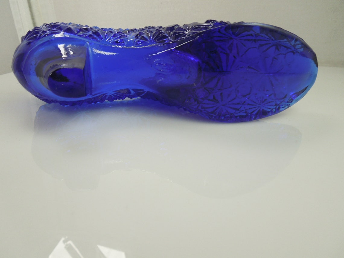 H687 Stunning Cobalt Blue Glass Slipper With Daisy Design and - Etsy