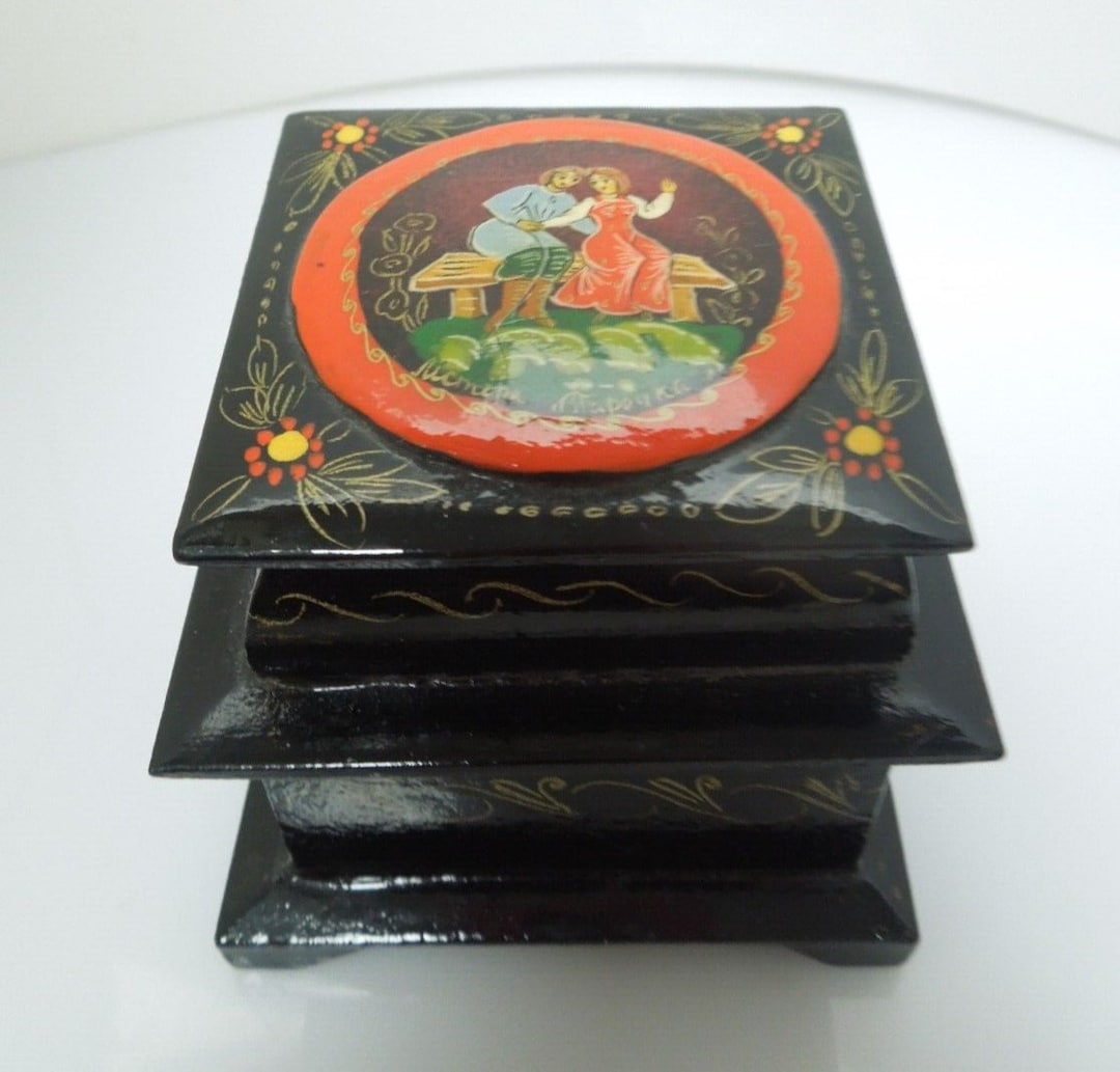 S995 Russian Box, Trinket Box, Lacquered Box, Vintage Boxes, Russian ...