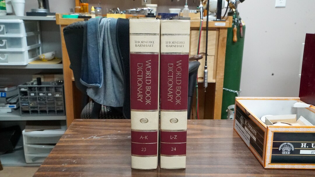 K078 the World Book Dictionary Set - Etsy