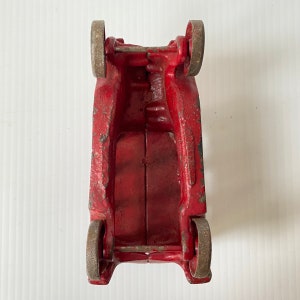M104 Vintage Collectible Figurine Cast Iron Car Red Paint Rolling ...