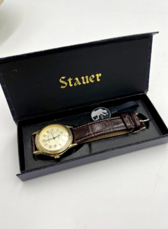 t635 Stauer Metropolitan Gold Tone Wrist Watch - Gem