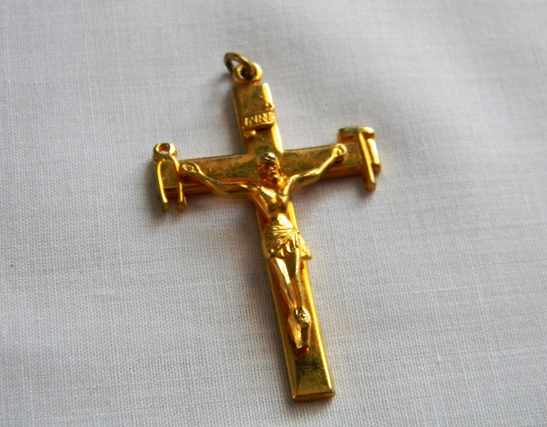 P421 Nice Creed Gold Tone Crucifix Cross Pendant - Etsy