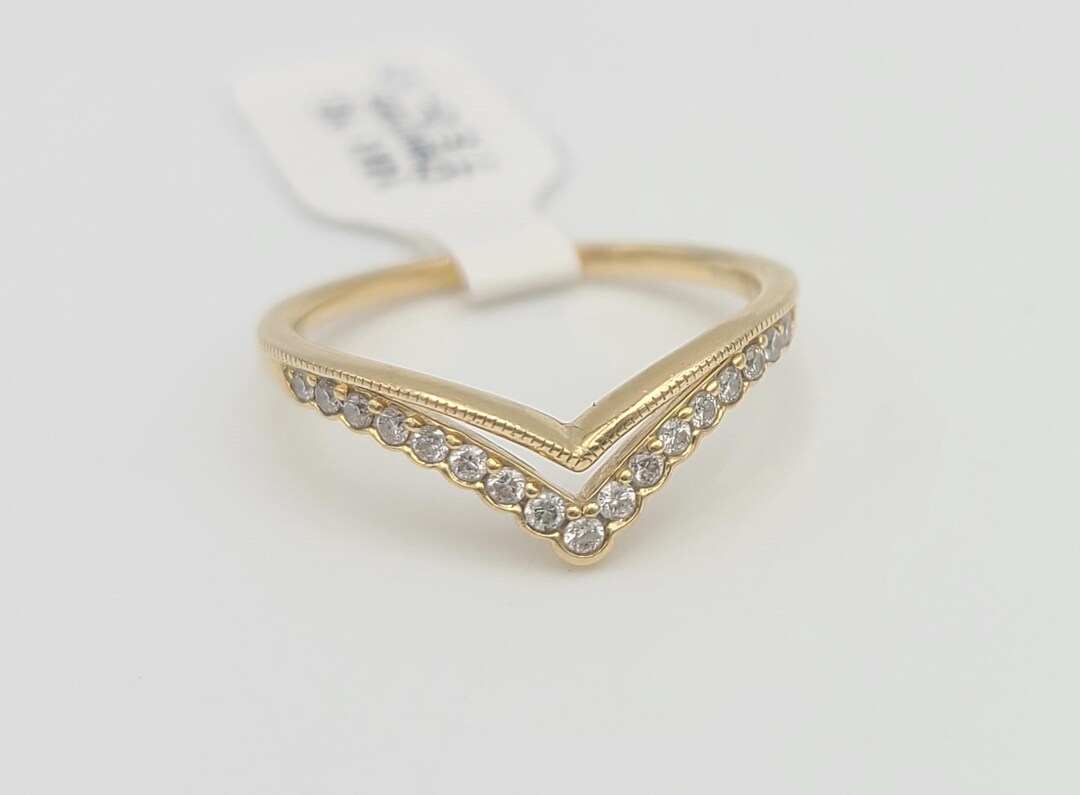 K992 Pretty Diamond Chevron Style Ring in 14kt Yellow Gold - Etsy