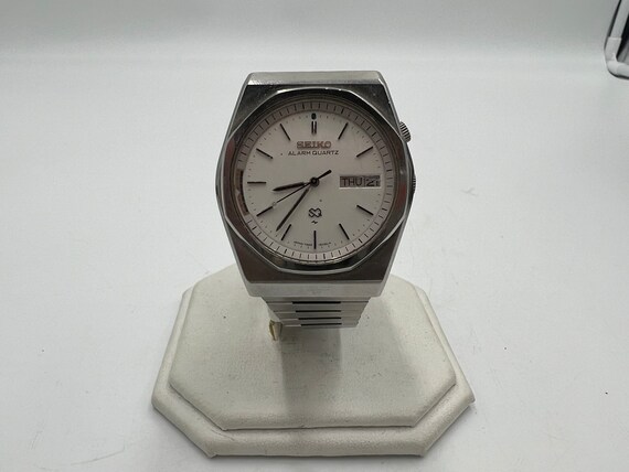 t972 Seiko Quartz Alarm Day Date Mid 80s - Ref 7223 - Gem