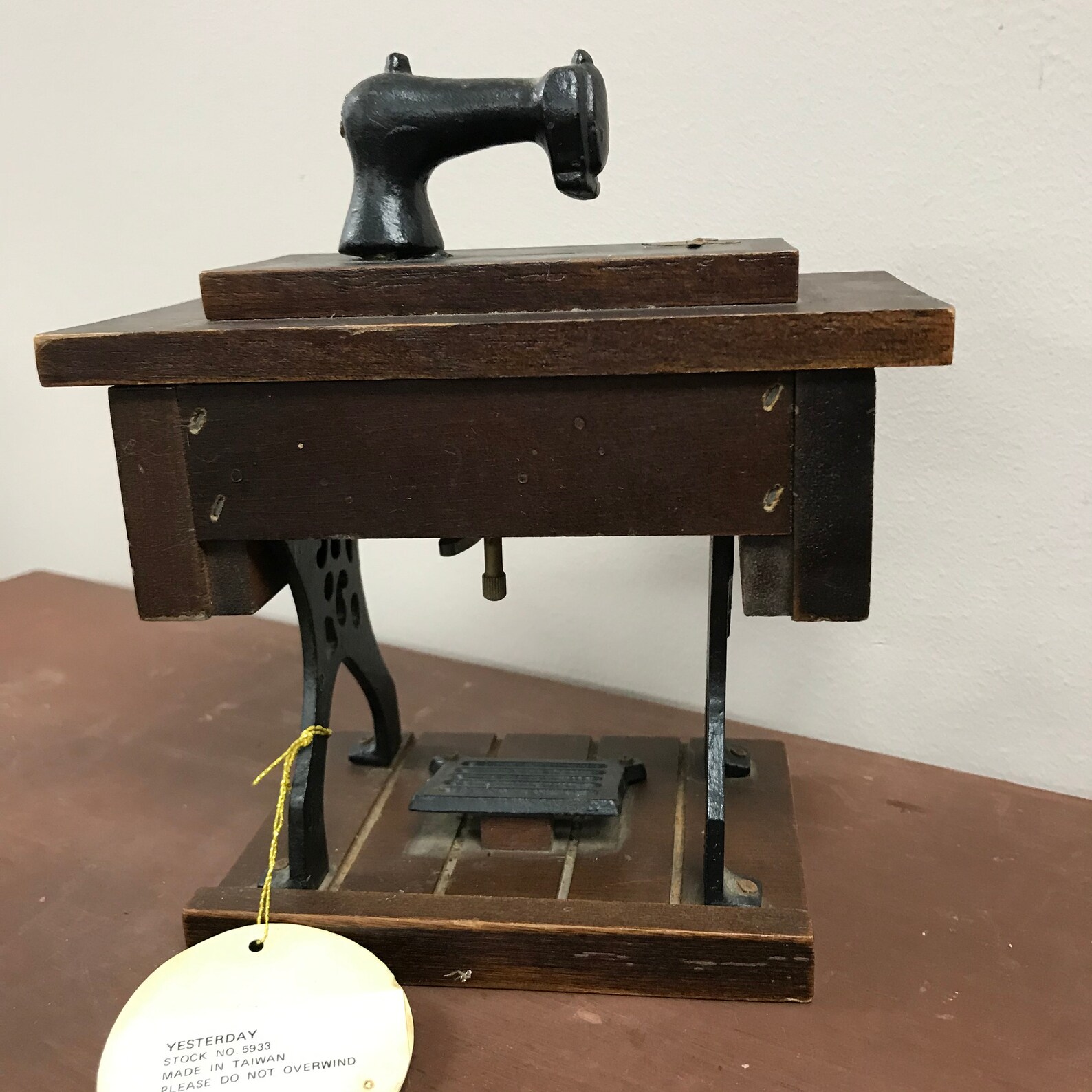 G240 1920s Music Box - Etsy