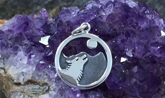 Wolf Charm Wolf Pendant Wolf Howling at the Moon Charm - Etsy