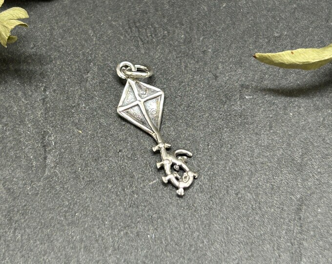 Kite Charm, Kite Charm, Flying Kite Charm - Etsy