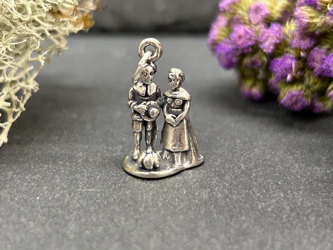 Pilgrim With Wife & Pumpkin Charm, Pilgrim Charm, Pumpkin Charm ...
