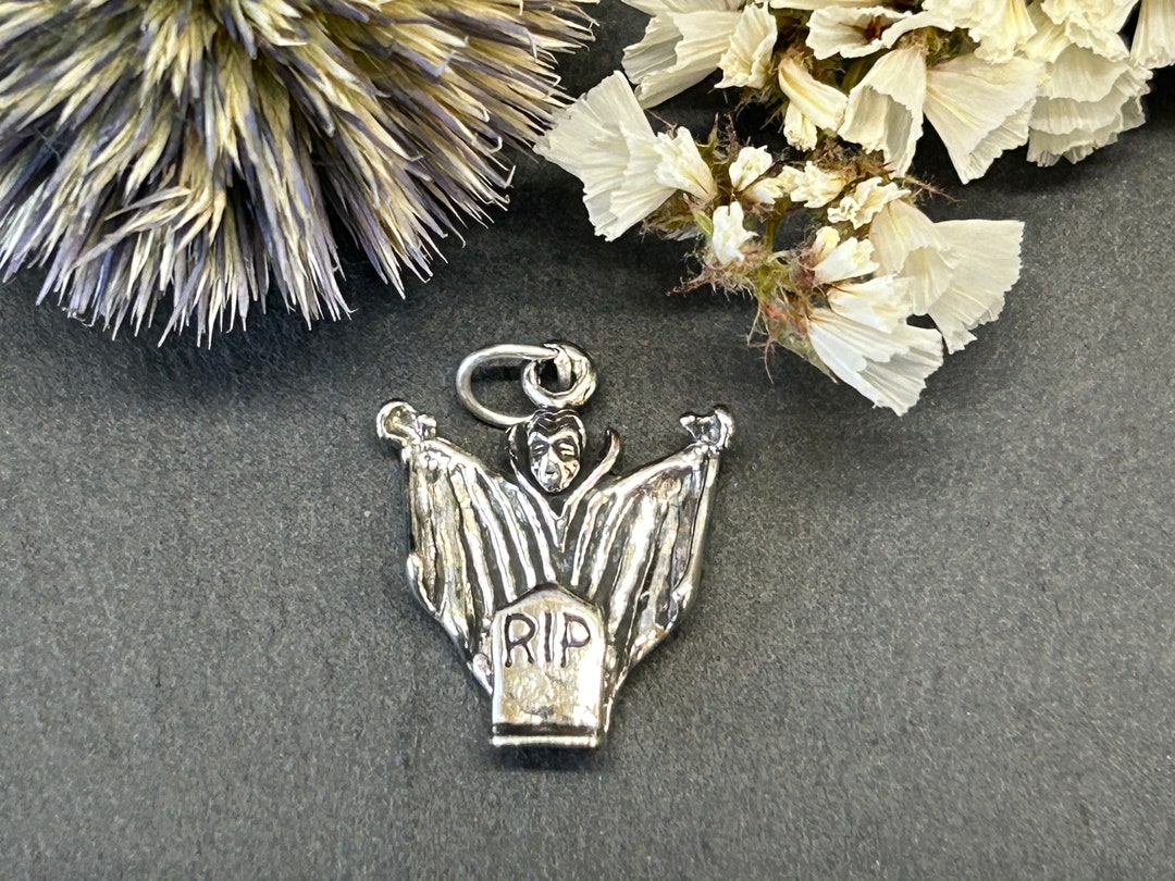 Dracula Charm, Dracula Pendant, Vampire Charm, Halloween Charm, Dead ...