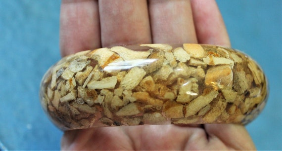 Vintage 1950s Lucite Sponge Coral Chips embedded bang… - Gem