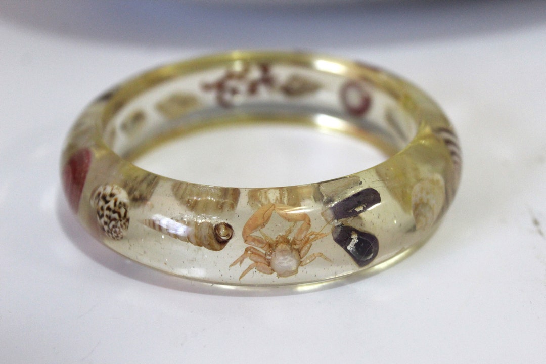 Vintage 50s 60s Confetti Lucite With Little Crab Sea Shell - Etsy