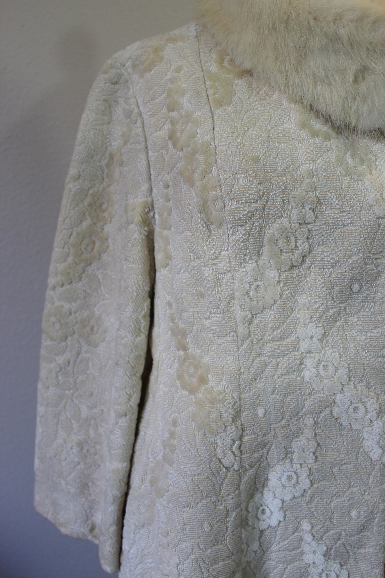 Vintage 1950s 60's Ivory Ermine Mink Fur Collar SF California Tapestry ...