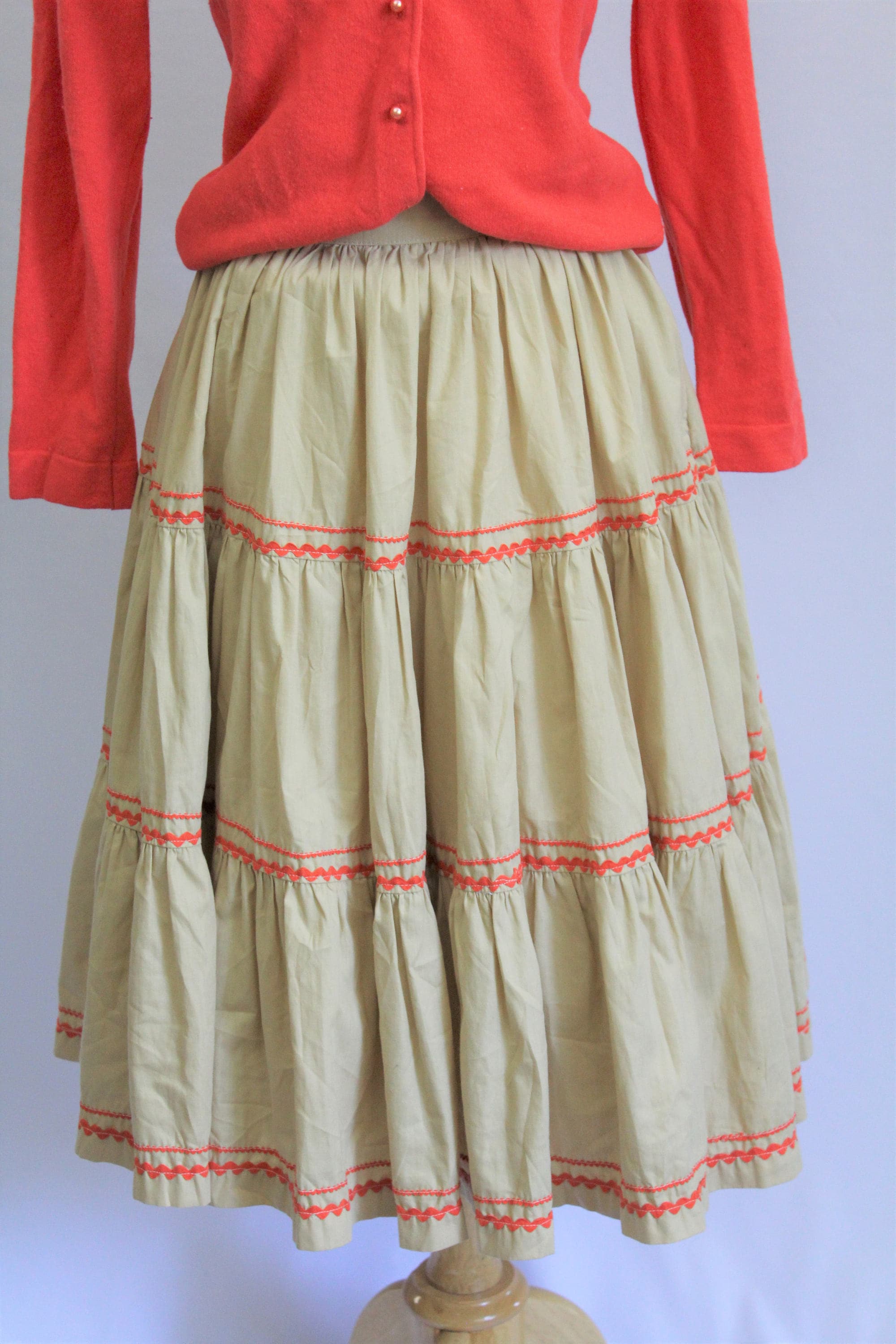 Vintage 50's Tan Coral Rick Rack Patio FULL Circle Skirt | Etsy