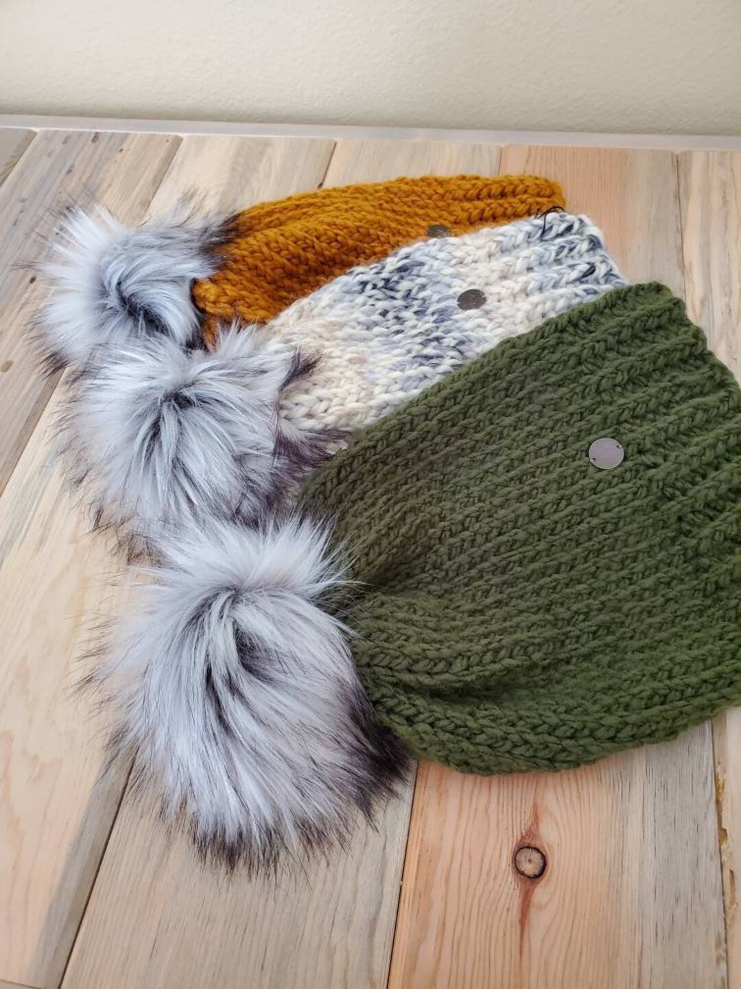 Detachable Faux Fur Pom Pom - Timber Wolf Cream With Black Tips - Etsy