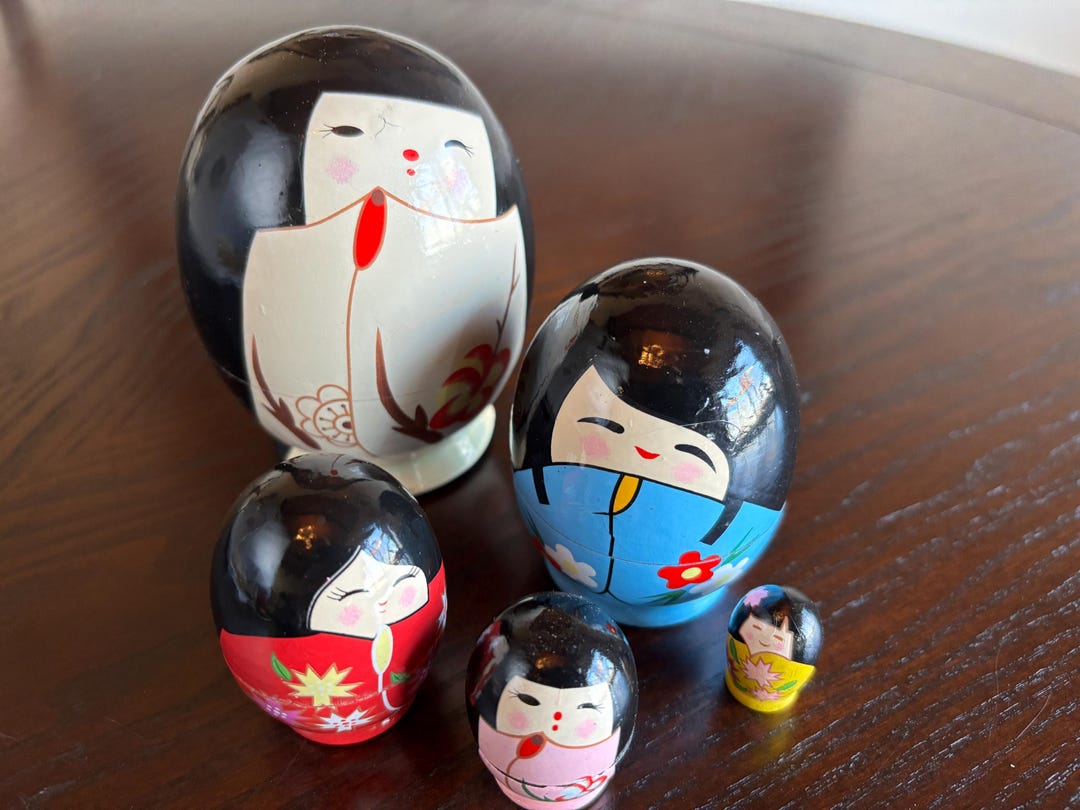 Japanese Kokeshi Nesting Dolls Wooden 5 Piece Floral Kimono Matryoshka ...