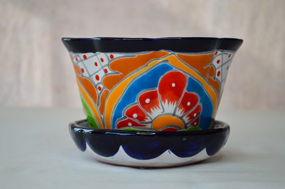 Happy flowerpot with plate included | Etsy