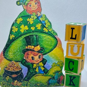 Leprechaun St. Patricks Day Decor Standee, Vintage Insp Shelf Decor ...